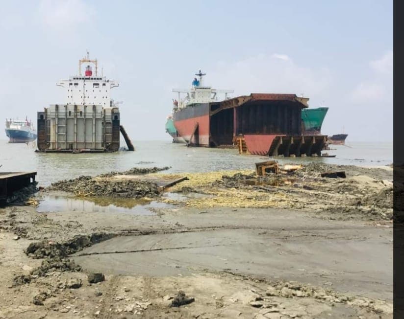 Skibsophugning: Nu skal møgbeskidt industri rydde op - Ulandssekretariatet